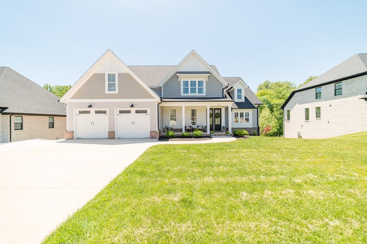 Beautiful Family Home Near Liberty - Lynchburg, VA
