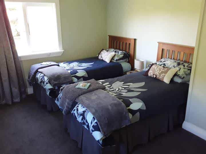 The Farm House - Dannevirke