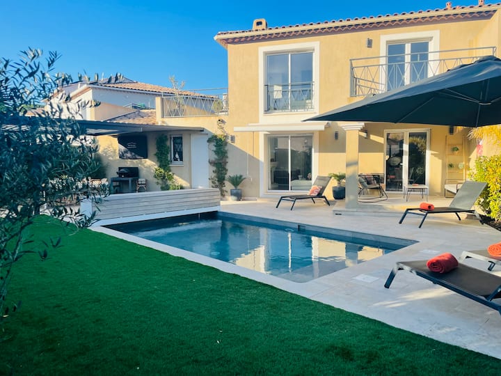 Jolie Maison Proche Plage Avec Piscine Chauffée - Côte d'Azur