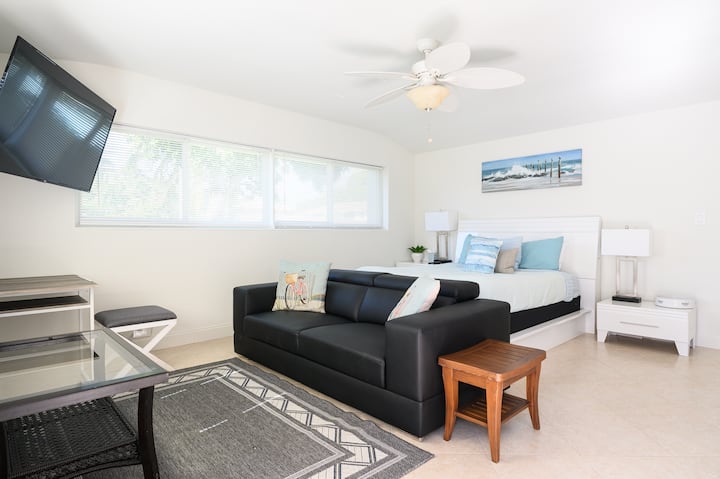 Renovated Studio 2 Miles From The Beach - Fort Lauderdale