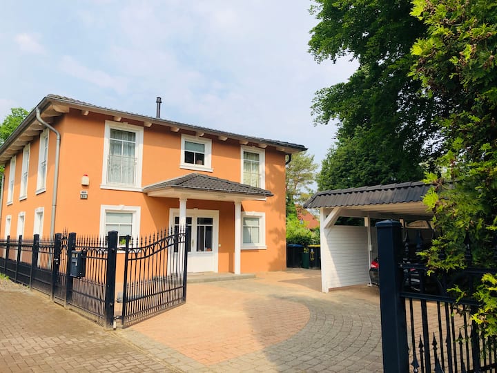 Kleine Villa In Sasel - Hamburg