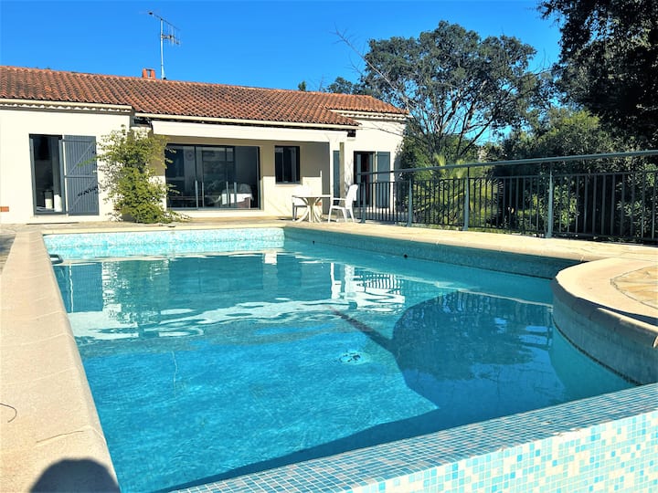 Villa Avec Piscine, Clim Et Wifi, Tout à Pied - Fréjus