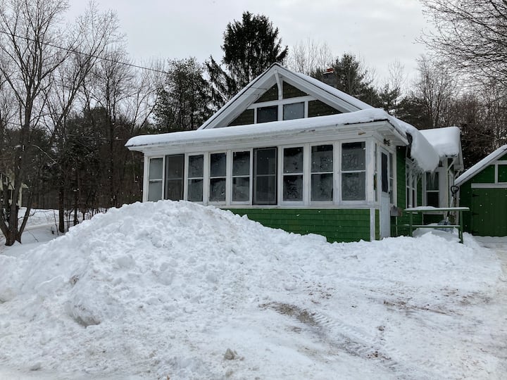Cute Two Bedroom Bungalow - Denmark, ME