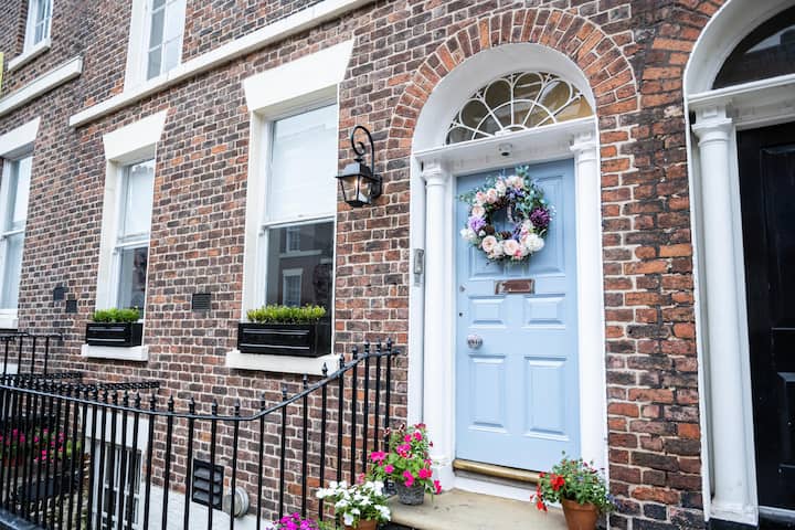 Liverpool Georgian Quarter - Sleeps 26 - Liverpool