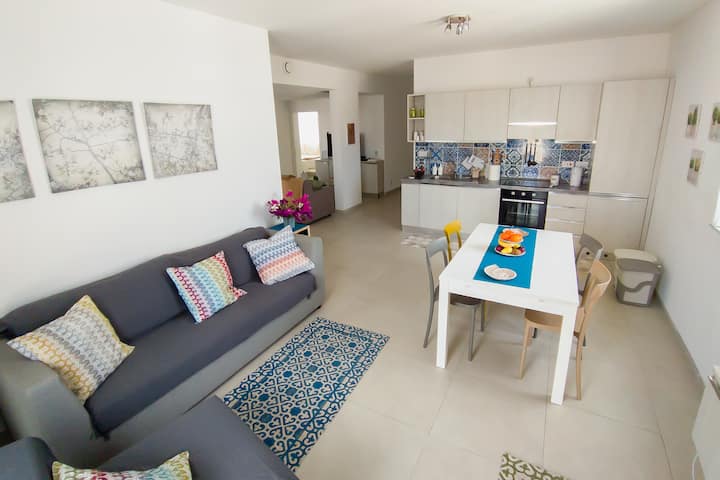 Sliema, Villa Savoia Luxury Apartment For 5 Guests - Valletta, Malta