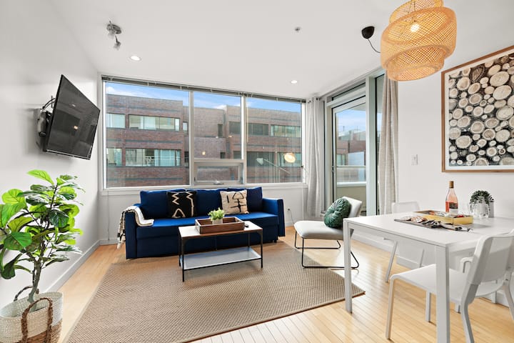 Downtown Gem Sleeps 6 Near Inner Harbour W/parking - 維多利亞