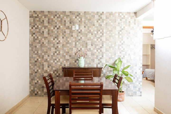 Depa  2: Refugio Urbano, 4 Huéspedes - San Luis Potosí