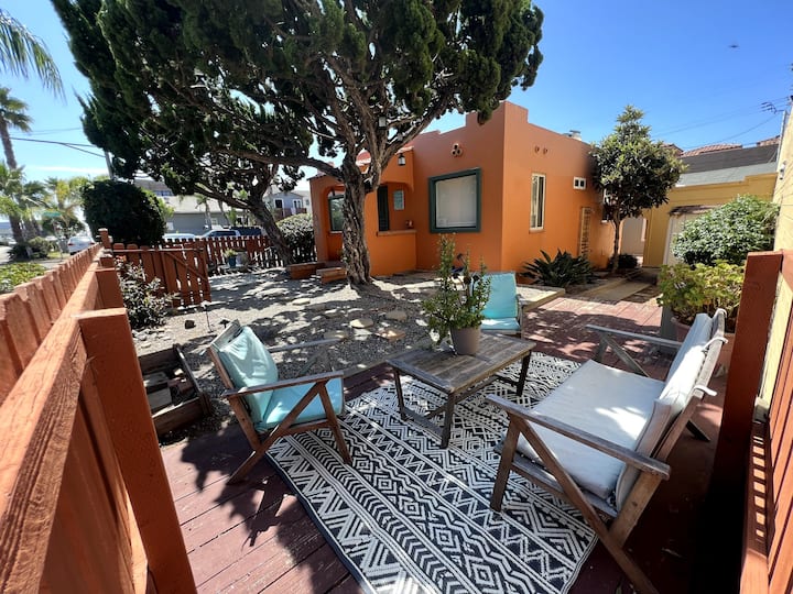 Cozy Coastal Bungalow W/ Big Yard - Oceanside, Californie