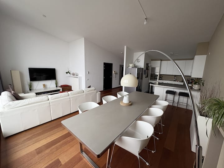 Tomorrowland - Butterfly Wing - Boom