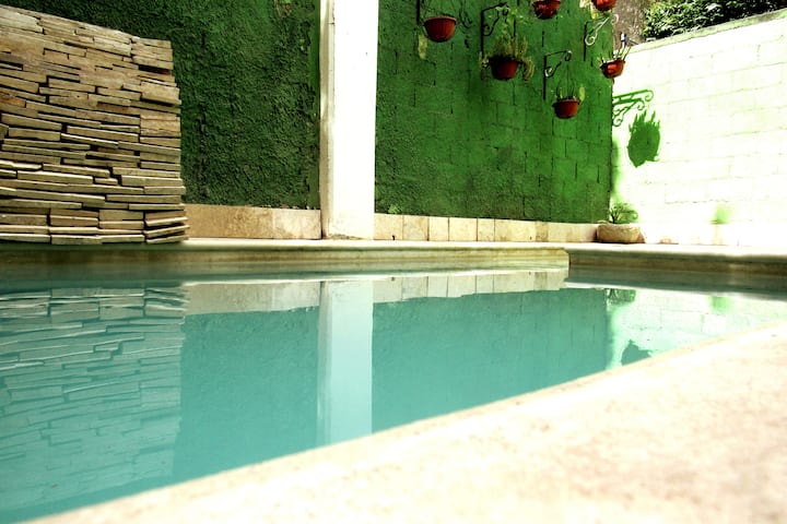 Casa De Las Flores - Mérida