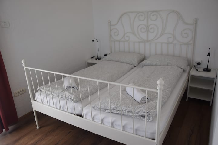 Piran Basic Triple Room With Bathroom - Piran