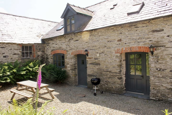 Calf Barn Cottages, 3 Miles From Aberporth Beach - Aberporth