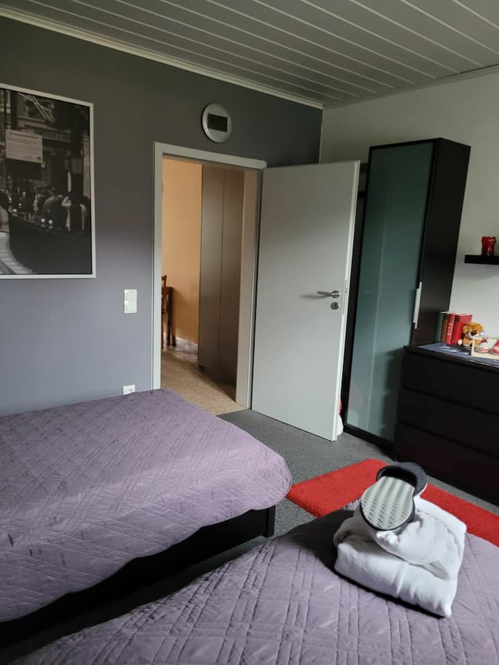Messewohnung Mit Zweibettzimmer - Düsseldorf