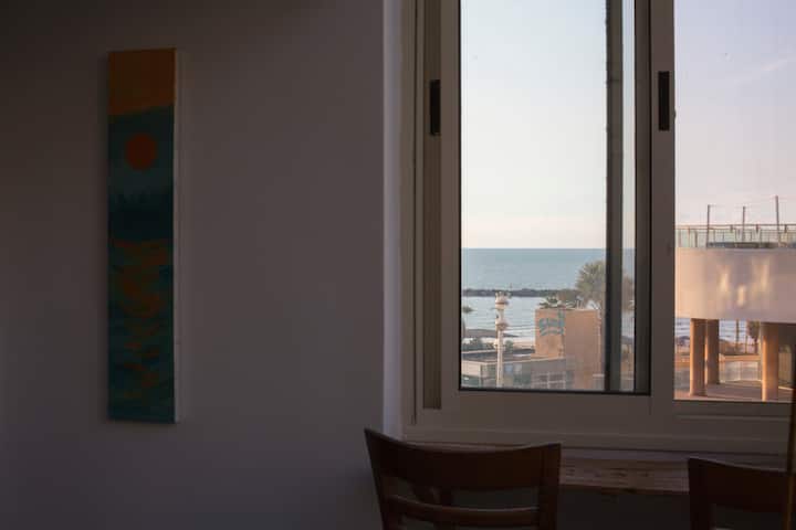 Bugrashov Hayrkon Near The Sea - Tel Aviv-Yafo