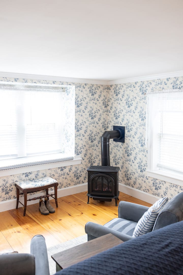 Harbor Carriage - Camden Windward House - カムデン, ME