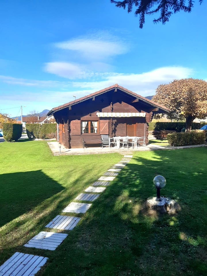 Location Chalet Savoyard  Entre Lac Et Montagne - La Roche-sur-Foron