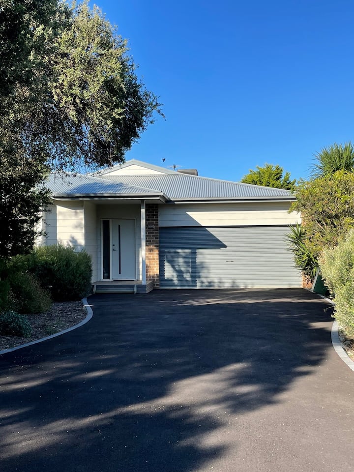 Sorrento Four Bedroom Holiday House - Portsea