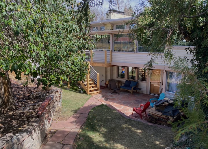 Private Suite In Unique Gj Home !! - Grand Junction, CO