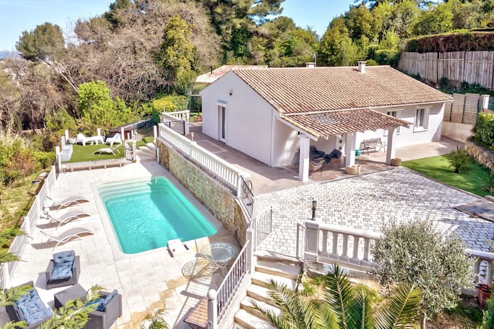 Villa 3 Chambres Avec Piscine à 10 Min De Cannes - Cannes