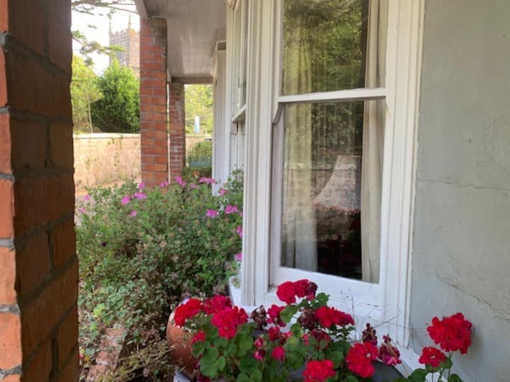 Terraced Cottage, Village Location. - Penzance