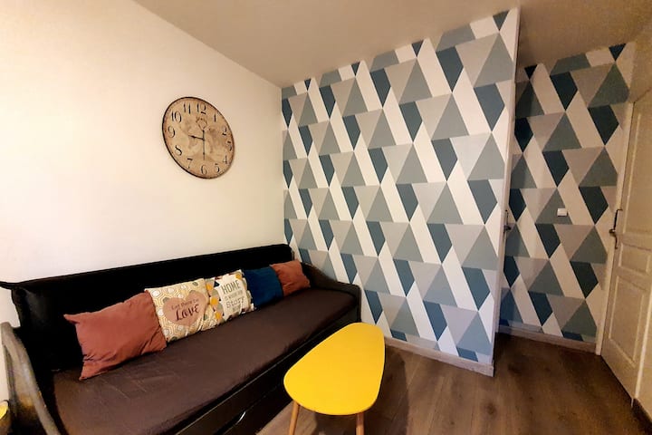 Le Turquoise, Jusqu'à 6 Pers - Simple Et Abordable - Mâcon