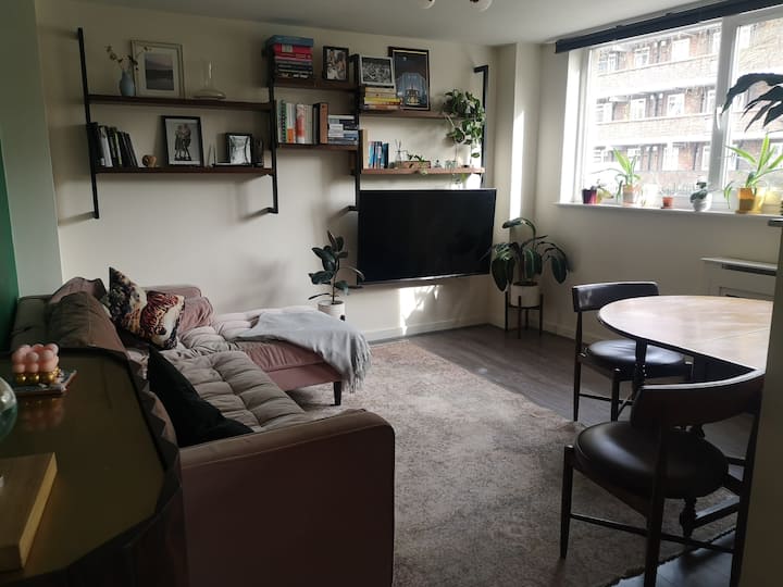 Lovely Two Bedroom Flat In Dalston, Hackney. - Londres
