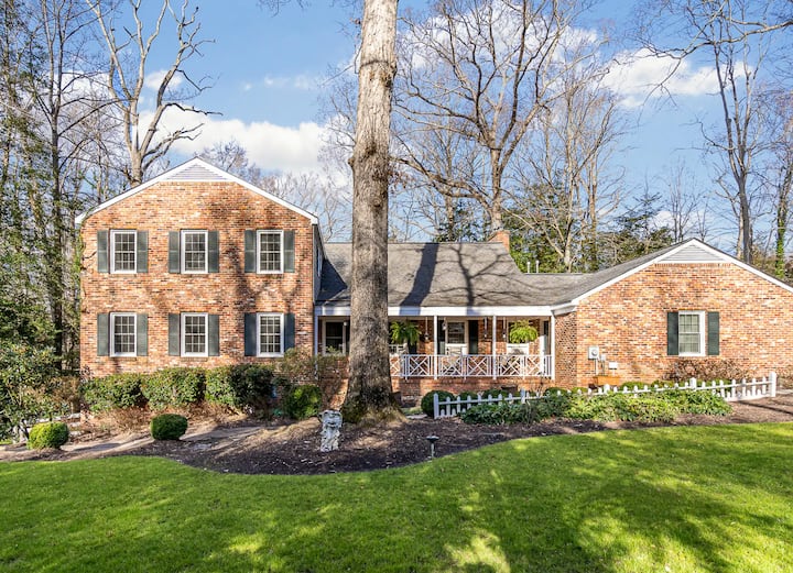 Historic Jamestown Road Estate - Williamsburg, VA