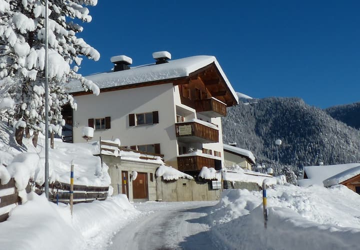 Chalet-einhorn Mit Balkon Und Traumhafter Aussicht - Arosa
