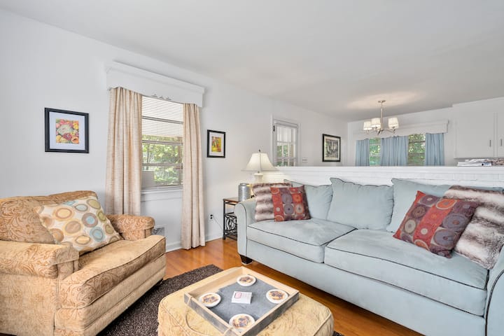 Convenient Near Kennesaw Battlefield And Hospital - Kennesaw, GA