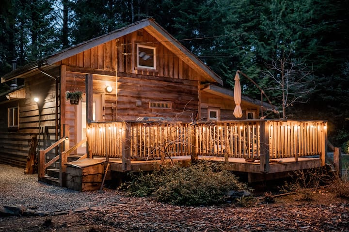 Chesterman Beach Paradise Is A Short Walk Away! - Tofino