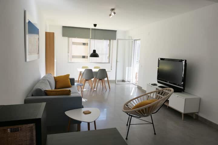 Cozy Sea Views 2 B/r Between La Cala And Poniente - Benidorm