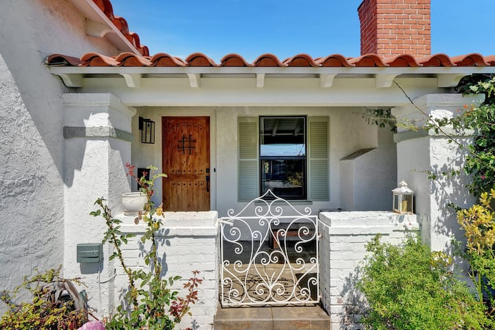 Family-friendly Spanish Retreat Near Culver, Usc - Los Ángeles, CA
