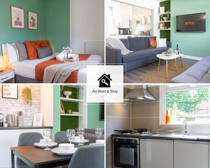 Bevington House | 3 Bedroom | Sleeps 8 | Parking - Wirral