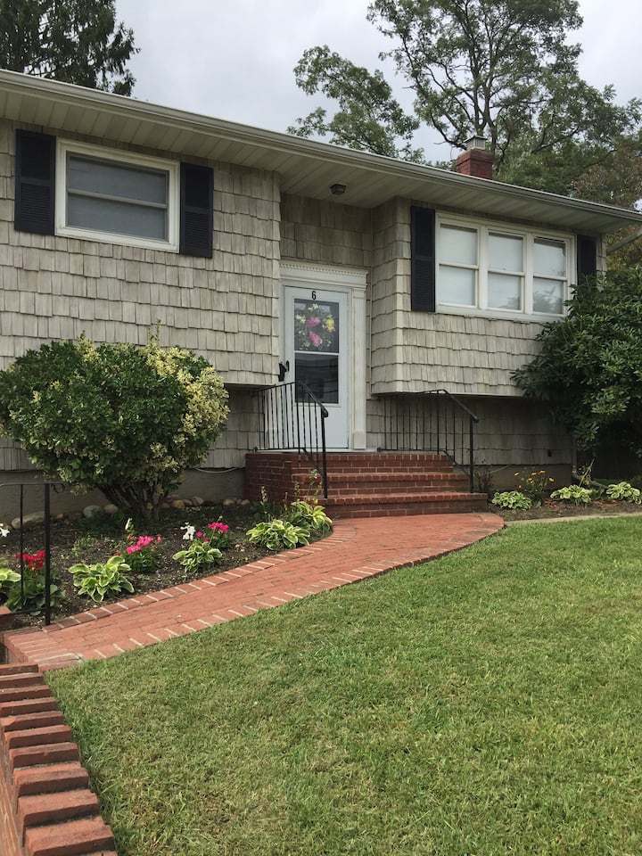 Spacious 3 Bdrm Bohemia Holbrook Stony Brook - Stony Brook, NY