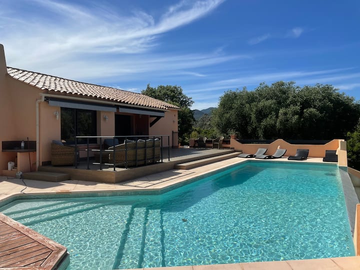 Villa Con Aire Acondicionado, Piscina Infinita, Vistas A La Montaña Y Al Mar A 600 M. - Zonza
