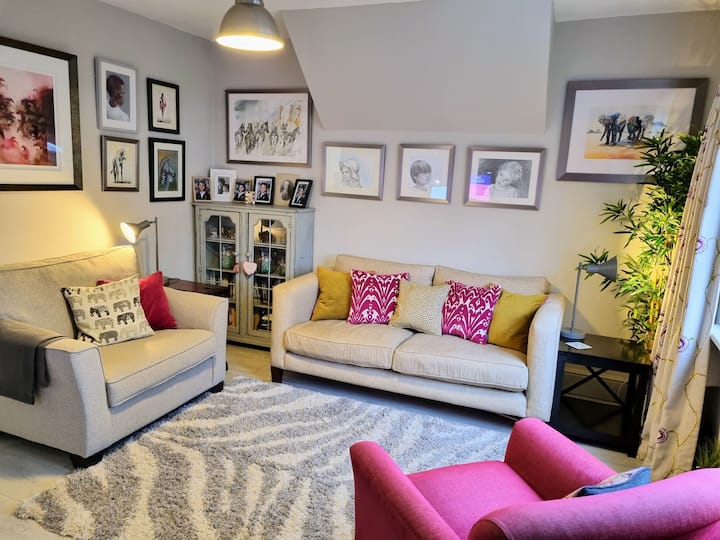 Charming Edwardian Terrace Close To Main Station. - Reading