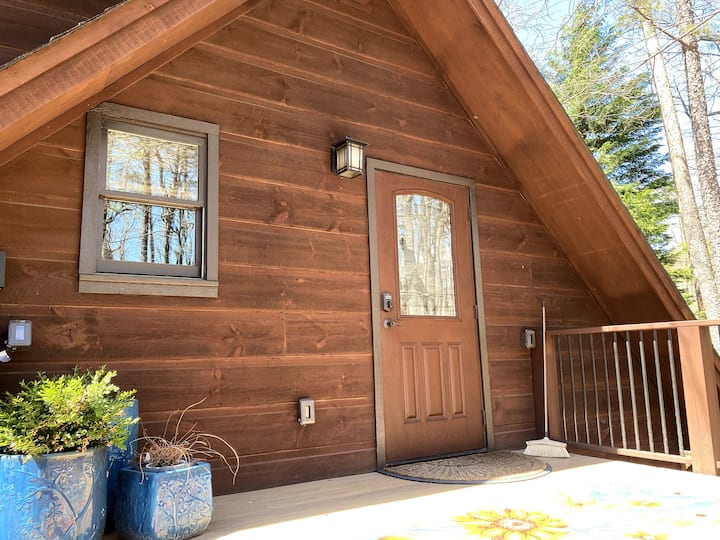 Cozy Above Garage Apartment On Paris Mountain - Travelers Rest, SC