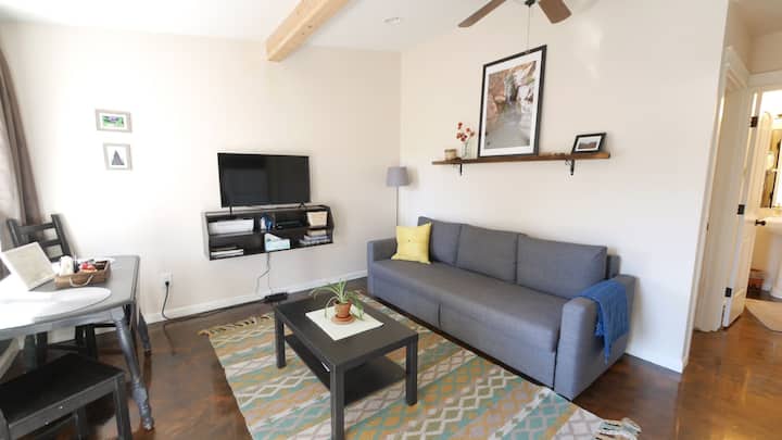 Flagstaff Nook + Shared Outdoor Hot Tub! - Flagstaff, AZ