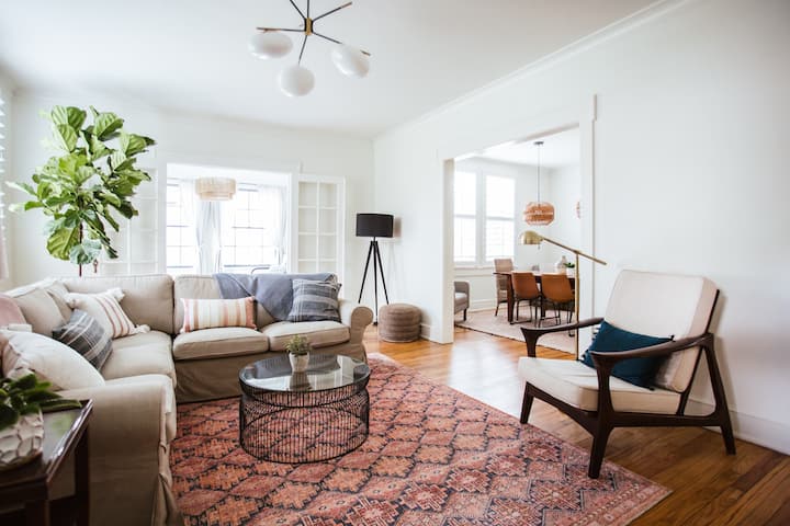 Five Points Charming Cottage - Athens, GA
