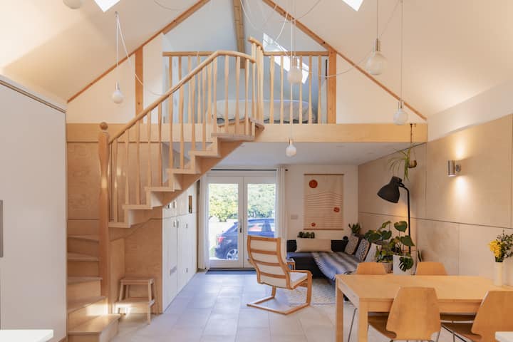 Modern Open-plan Guest House - Ev Charging - Bath