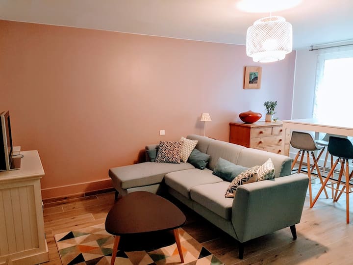 Appartement 45 M2 En Rez-de-jardin D'un Pavillon. - Igny