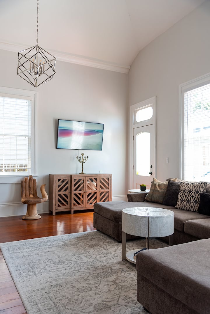 Modern Uptown 4brm Home Harmony Street - New Orleans, LA