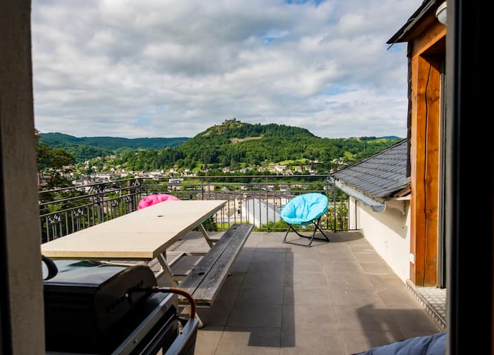 Gîte De La Vallée Du Lot Et Aux Portes De L'aubrac - Estaing