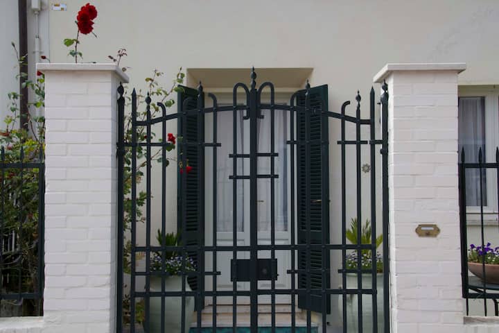 Villino A 50 Mt Dal Mare - Marina Di Pietrasanta - Marina di Pietrasanta