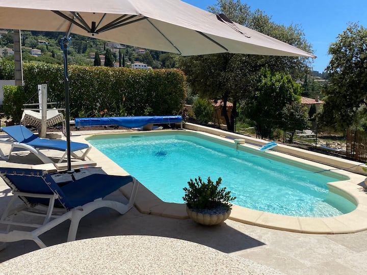 Maison Avec Piscine Aperçu Mer - La Ciotat