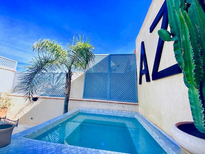 Az Riad Avec Un Jacuzzi Chauffé Sur Le Toît - Marrakech