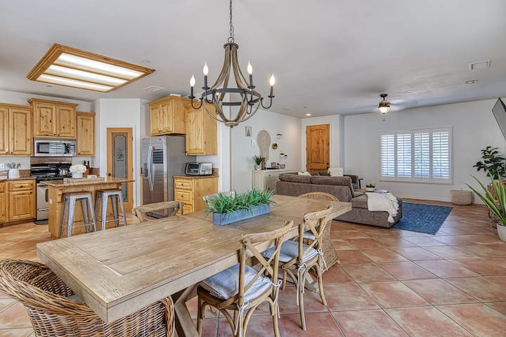 The Adobe Rock Pile: Magic & Adventure In J.t. - Yucca Valley, CA