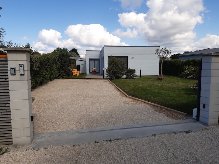 Maison Bois De Plein Pied En Bord De Mer - Ploemeur
