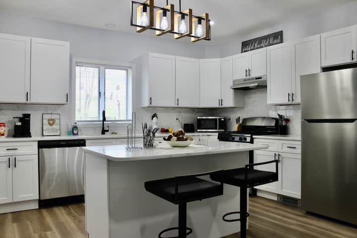 Modern 3bd Home W/ Patio And Free Street Parking - Jim Thorpe, PA
