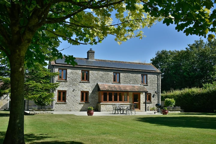 Beautiful Victorian Cottage In Somerset. - Glastonbury